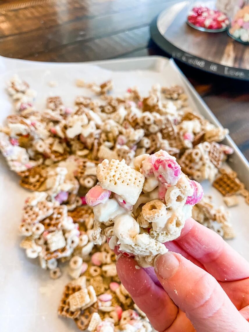 Cupid Mix- Easy Kid Friendly Valentine's Day Snack Mix Idea - Crazy ...