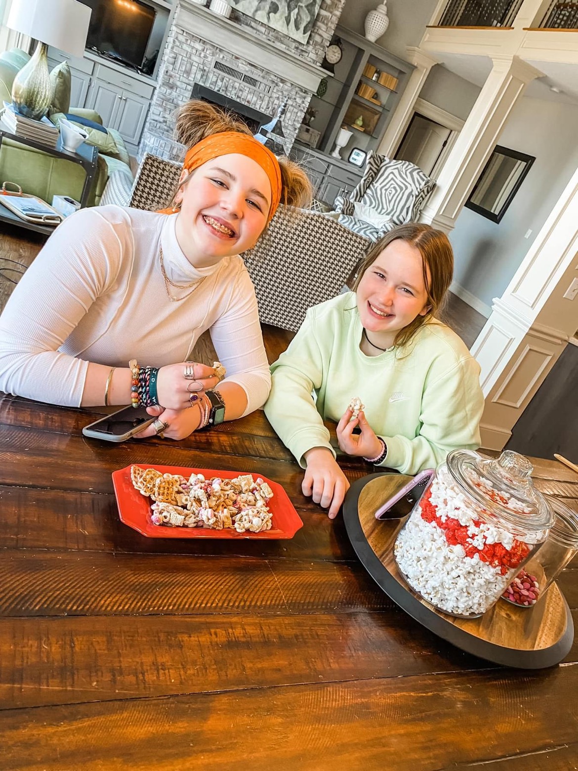 Cupid Mix- Easy Kid Friendly Valentine's Day Snack Mix Idea - Crazy ...