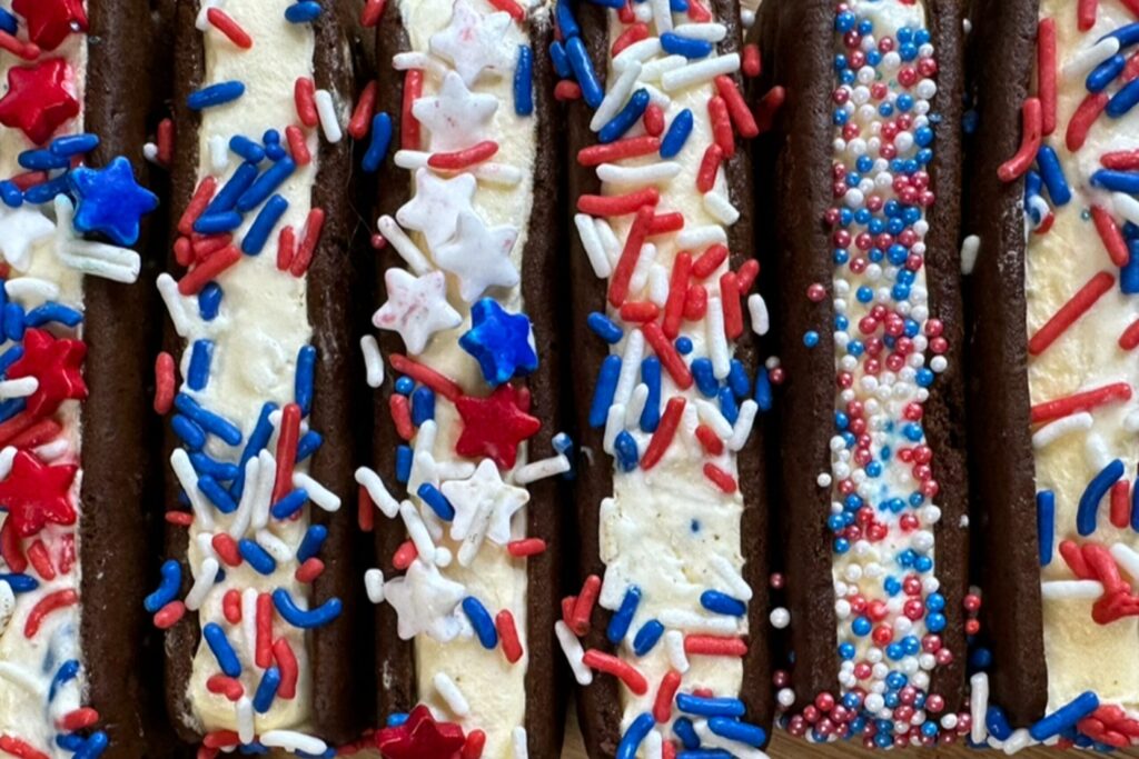 Patriotic Ice Cream Sandwiches - Crazy Busy Mama