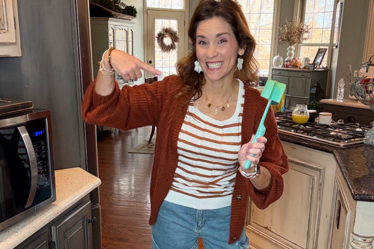 Debone Rotisserie Chicken Hack - Crazy Busy Mama