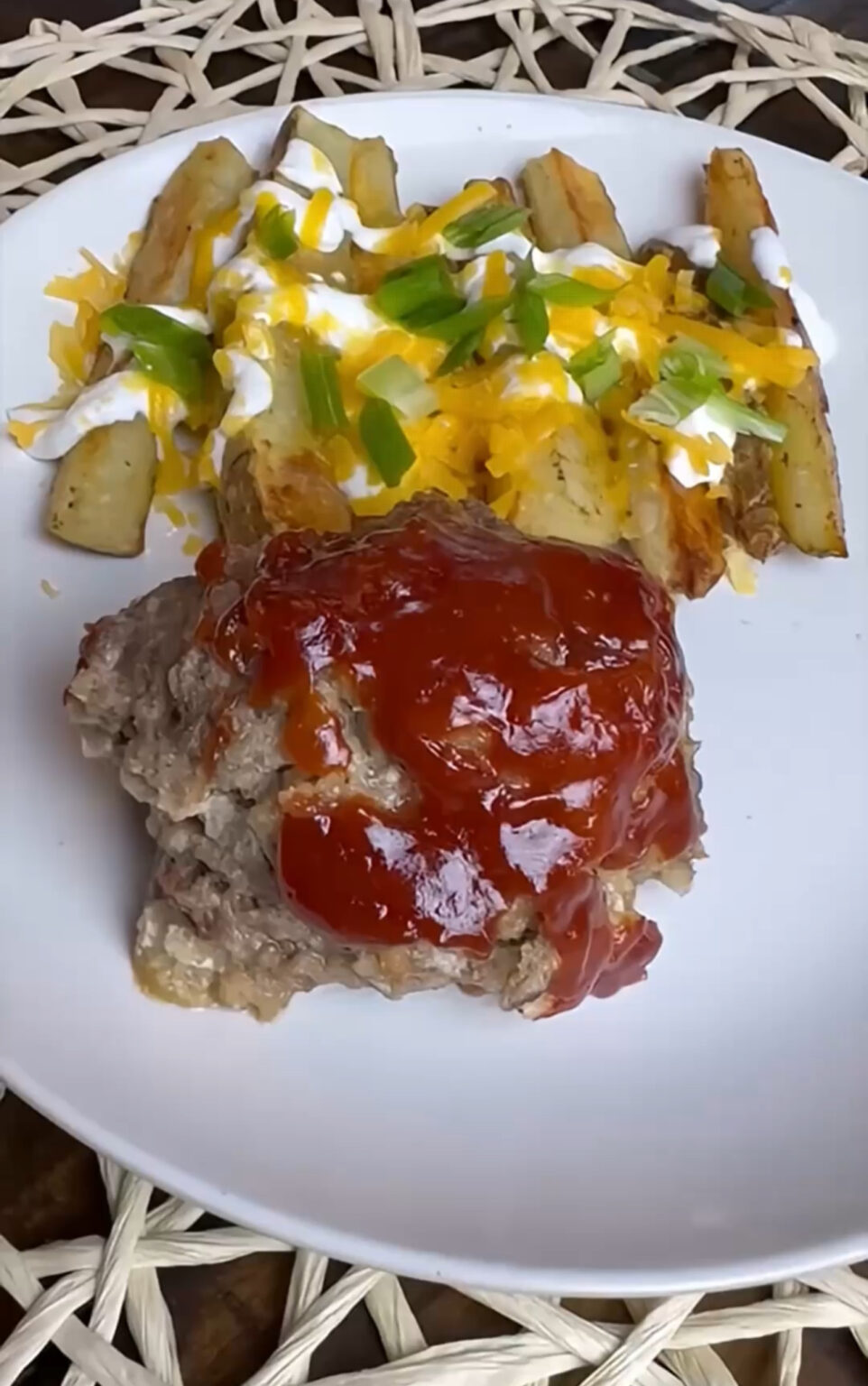 Mini Meatloaf Recipe: Sheet Pan Meatloaf (VIDEO) - Crazy Busy Mama